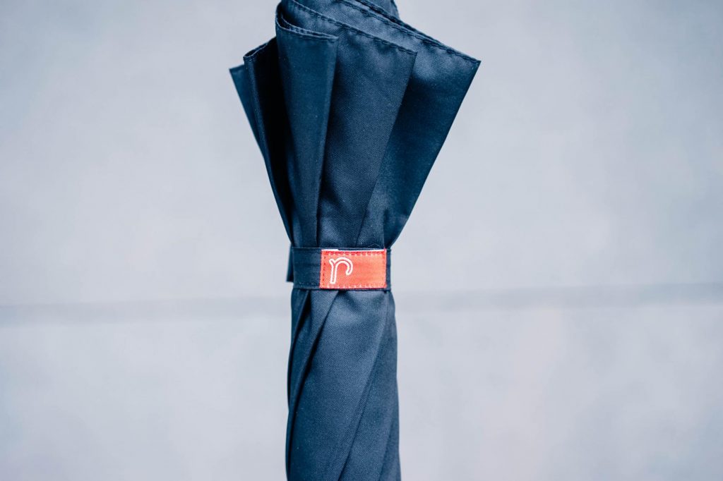 シンプル、快適。電車通勤のためにデザインした傘「rumbrella（ランブレラ）」レビュー