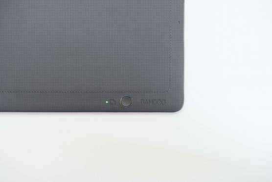 紙に書いて iPad で編集。ワコムの『Bamboo Slate』に感じる「紙」と「デジタル」の新たな関係