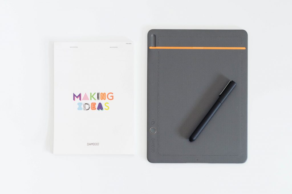 紙に書いて iPad で編集。ワコムの『Bamboo Slate』に感じる「紙」と「デジタル」の新たな関係