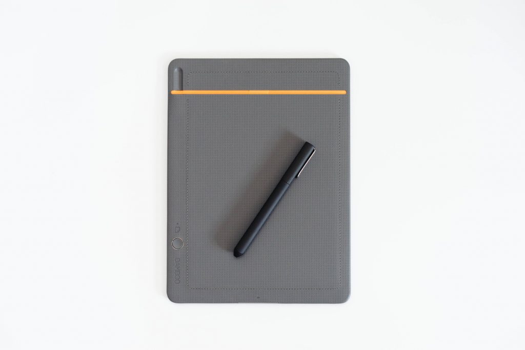 紙に書いて iPad で編集。ワコムの『Bamboo Slate』に感じる「紙」と「デジタル」の新たな関係