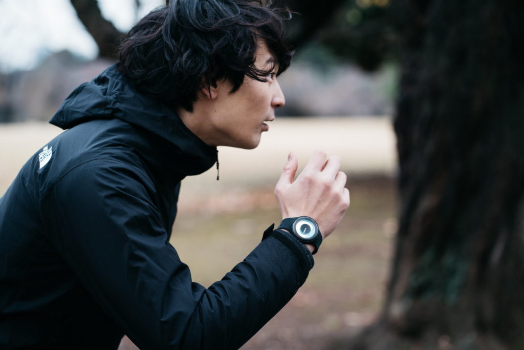 東京発のデザインウォッチ『ZEROO TIME』レビュー。ユニークだけれどクールな腕時計[PR]