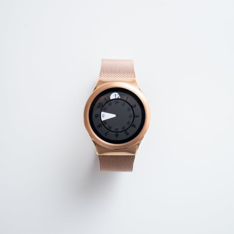 東京発のデザインウォッチ『ZEROO TIME』レビュー。ユニークだけれどクールな腕時計[PR]